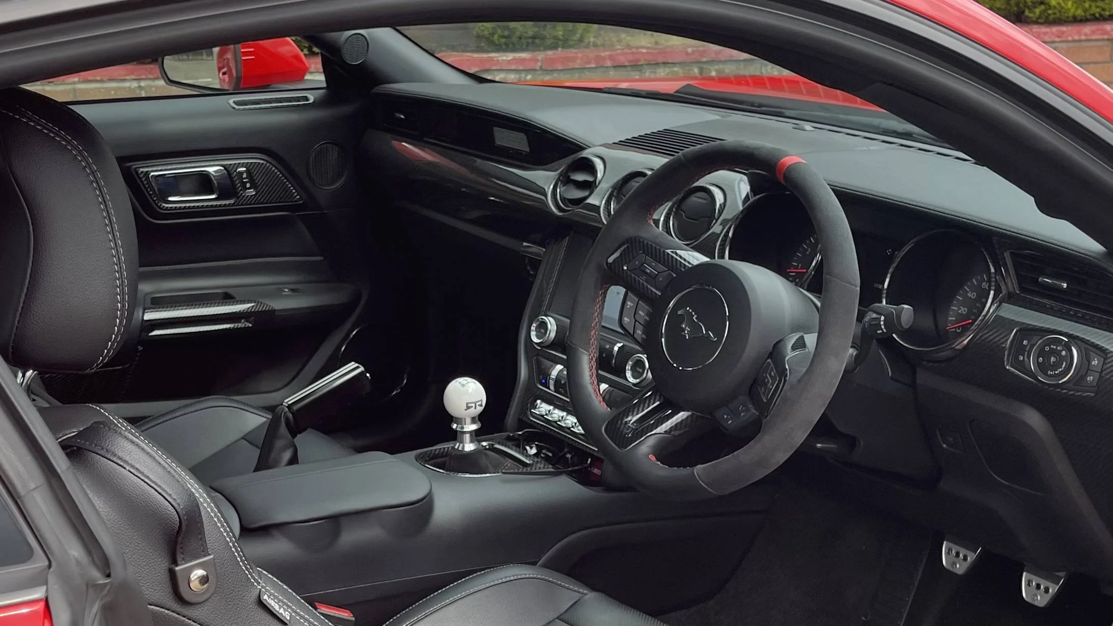 Took a few interior pics, let’s see yours! | 2015+ S550 Mustang Forum ...