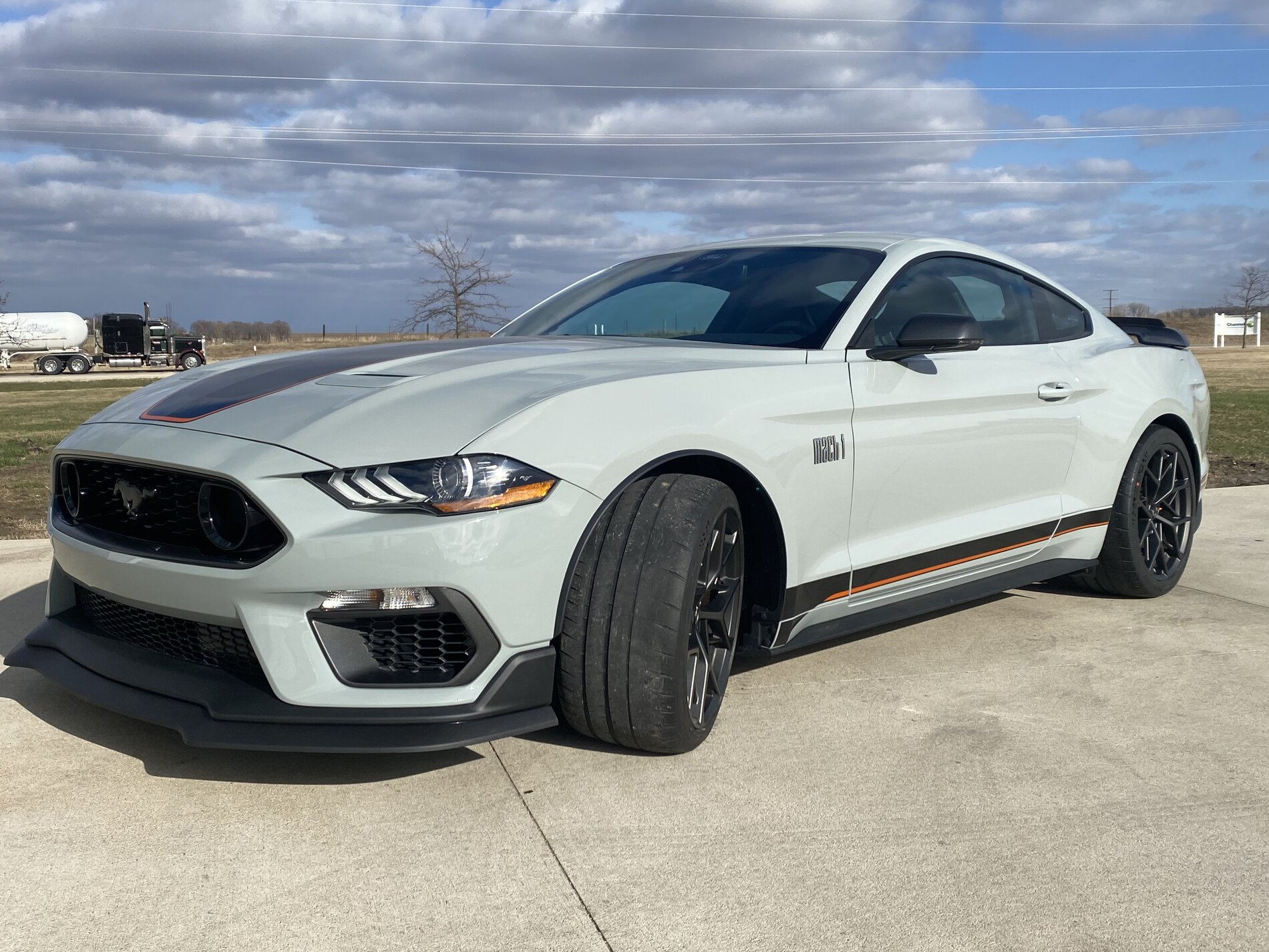 HP Mach 1 WITH front splitter installed!! | 2015+ S550 Mustang Forum ...